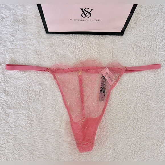 Victoria Secret V String